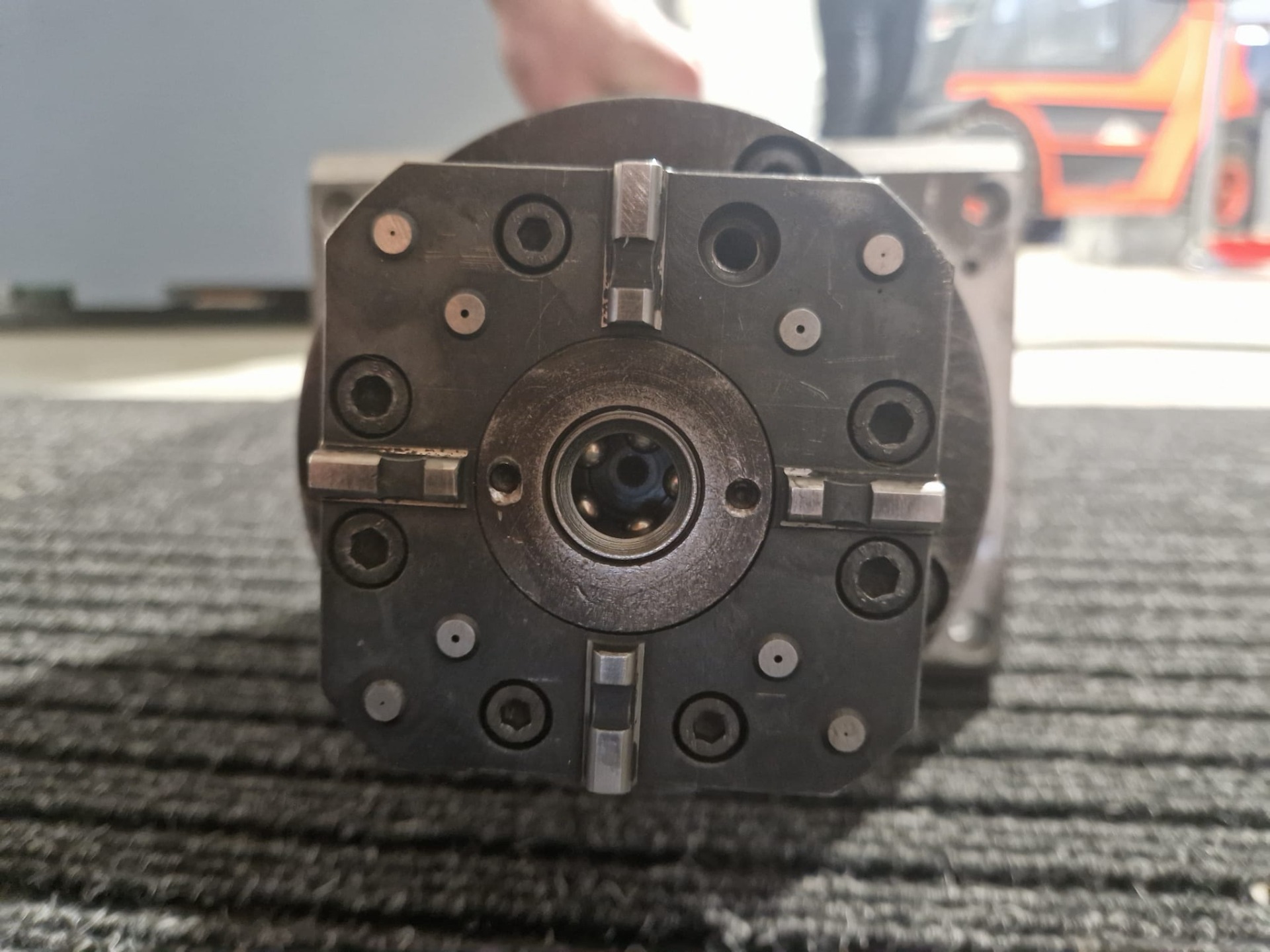 Hi-T Drive SERVO ACTUATOR FH2000 / FHA-25A-3015-E150 - with clamping ...