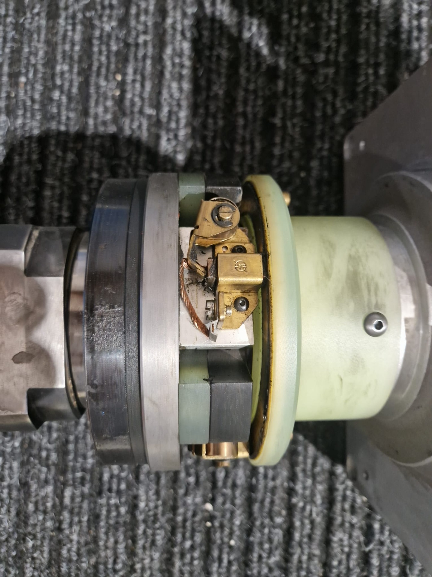 Hi-T Drive SERVO ACTUATOR FH2000 / FHA-25A-3015-E150 - with clamping ...