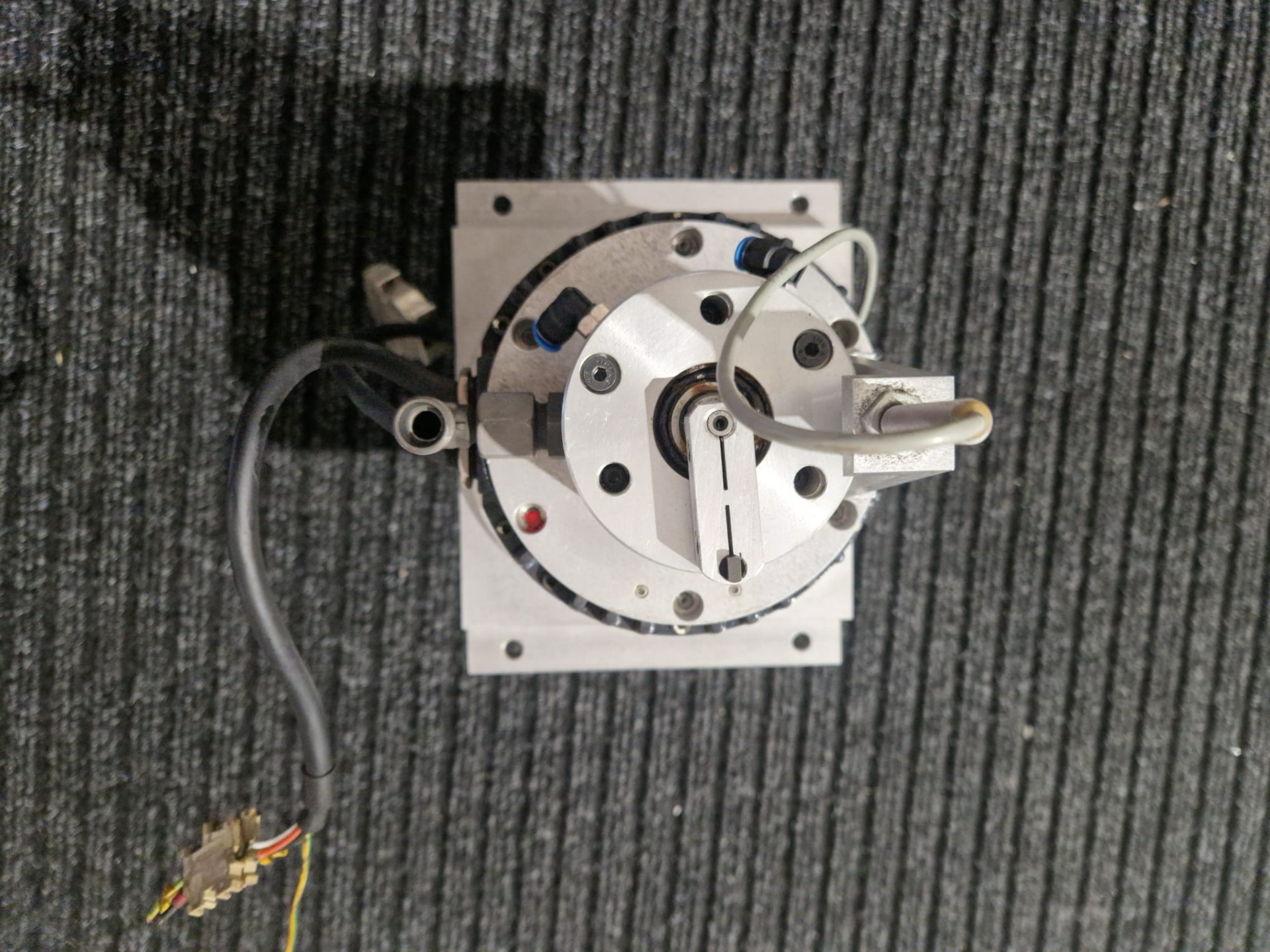 Hi-T Drive SERVO ACTUATOR FH2000 / FHA-25A-3015-E150 - with clamping ...